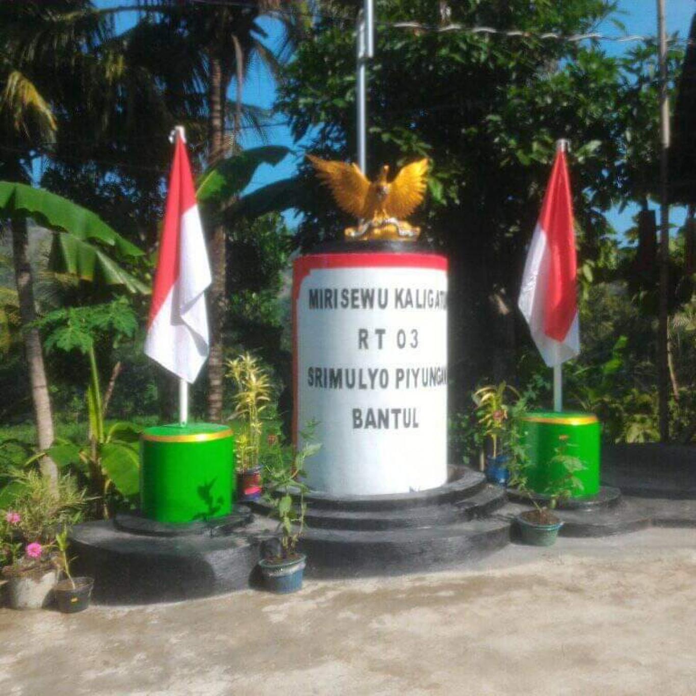 TUGU GARUDA RT 03 KALIGATUK - Website Kalurahan SRIMULYO